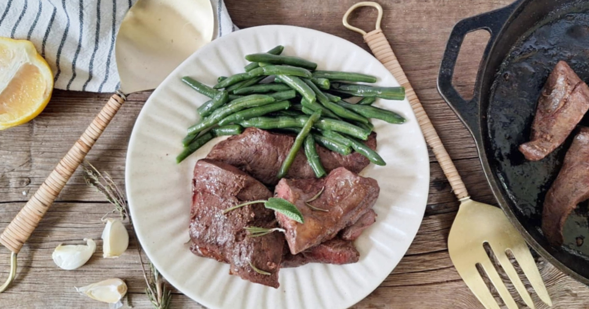 How to Cook The Best Pan-Seared Beef Heart - Out by the door
