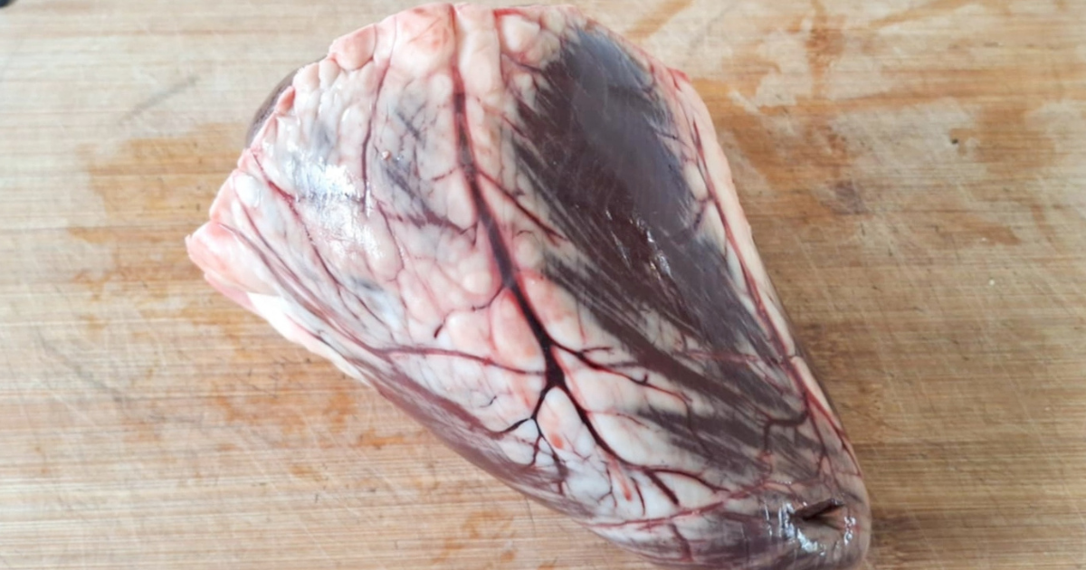 How to Cook The Best Pan-Seared Beef Heart - Out by the door